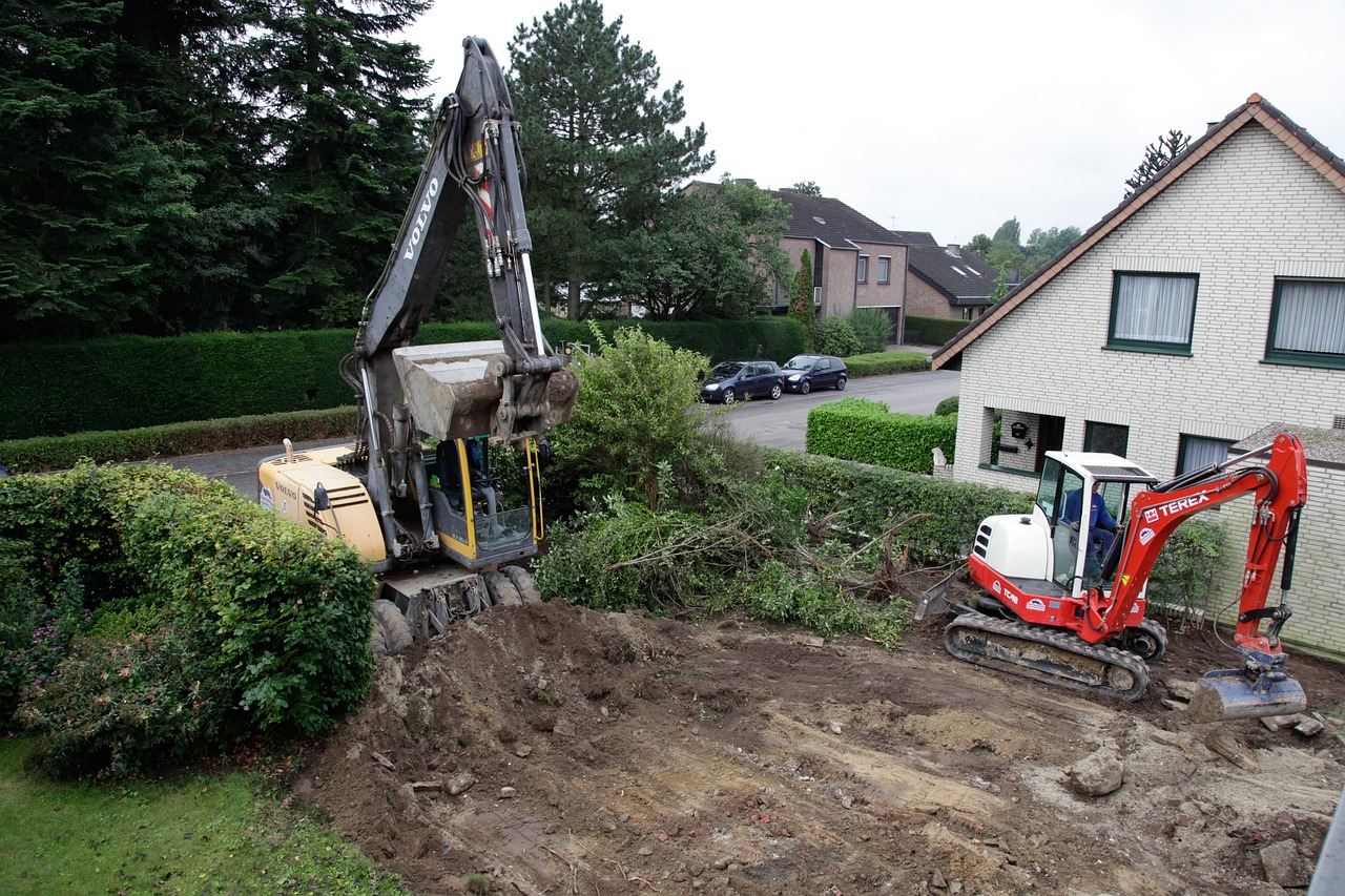 How to Transport a Mini Excavator - The Equipment Source